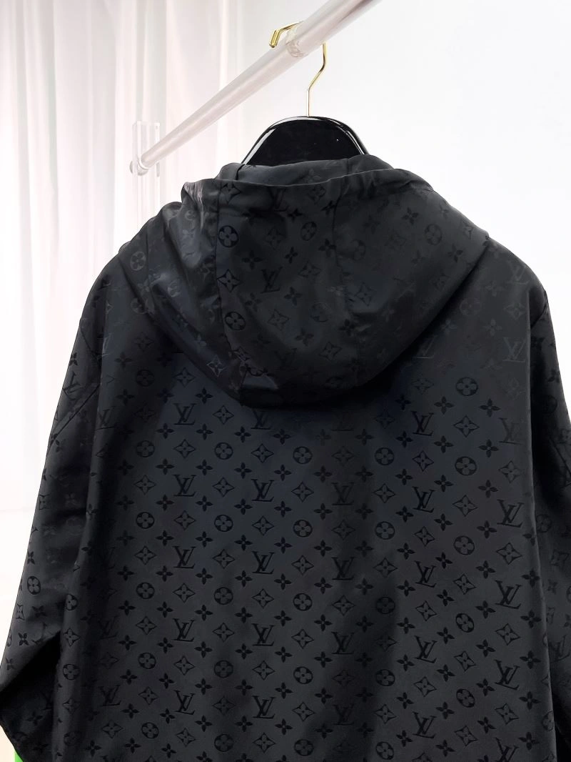 Legit Louis Vuitton Outwear