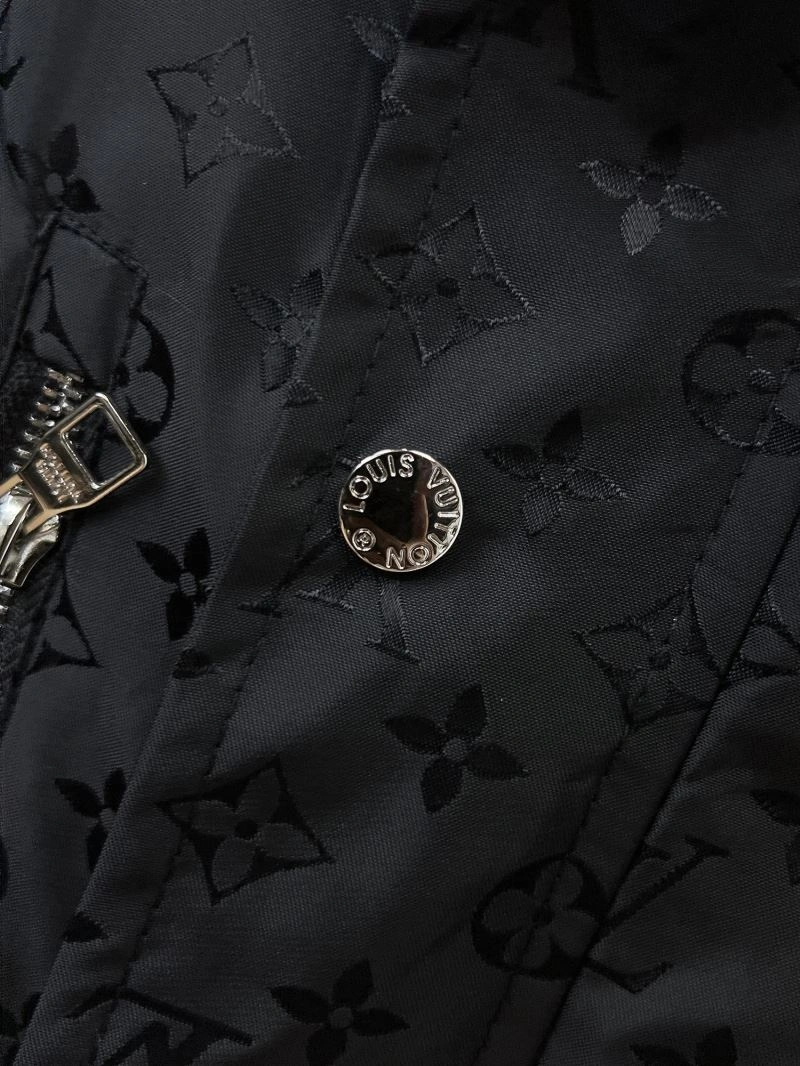 Legit Louis Vuitton Outwear