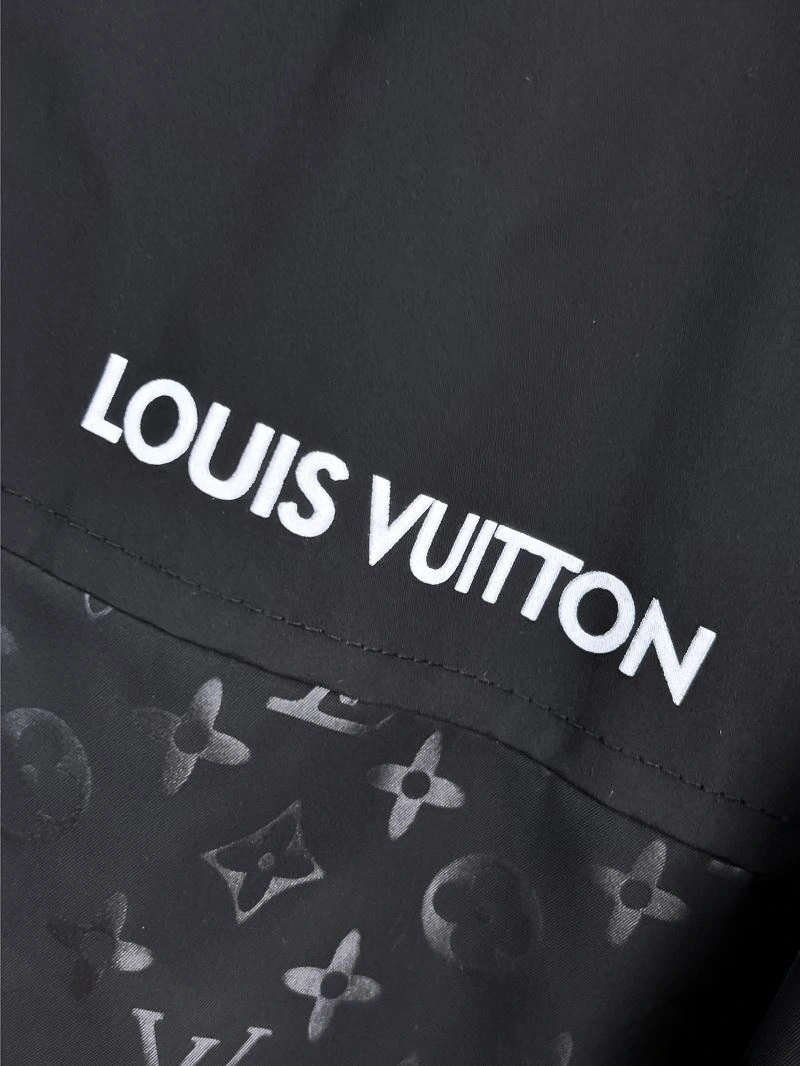 Low-cost Louis Vuitton Outwear
