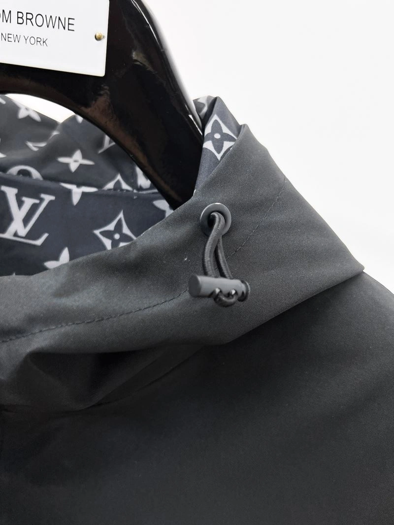 High accuracy Louis Vuitton Outwear