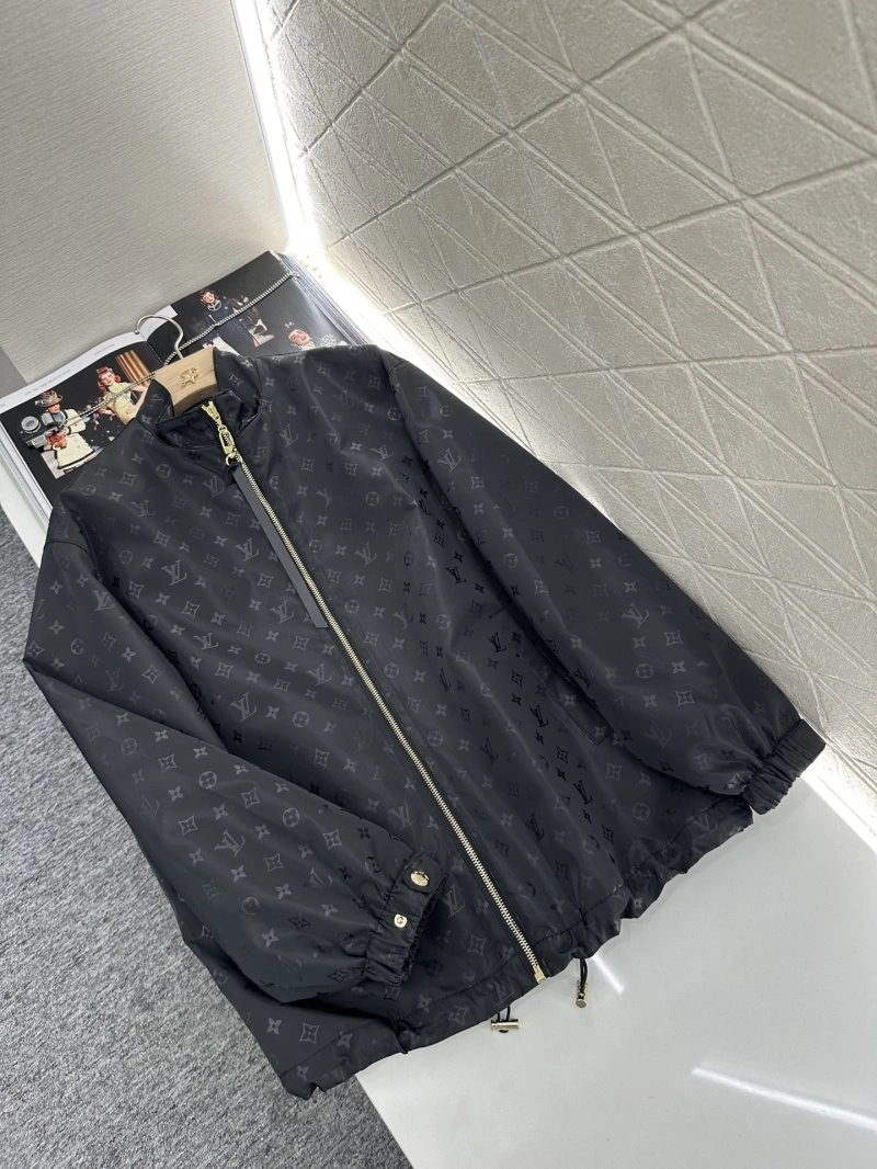 Exact replica Louis Vuitton Outwear
