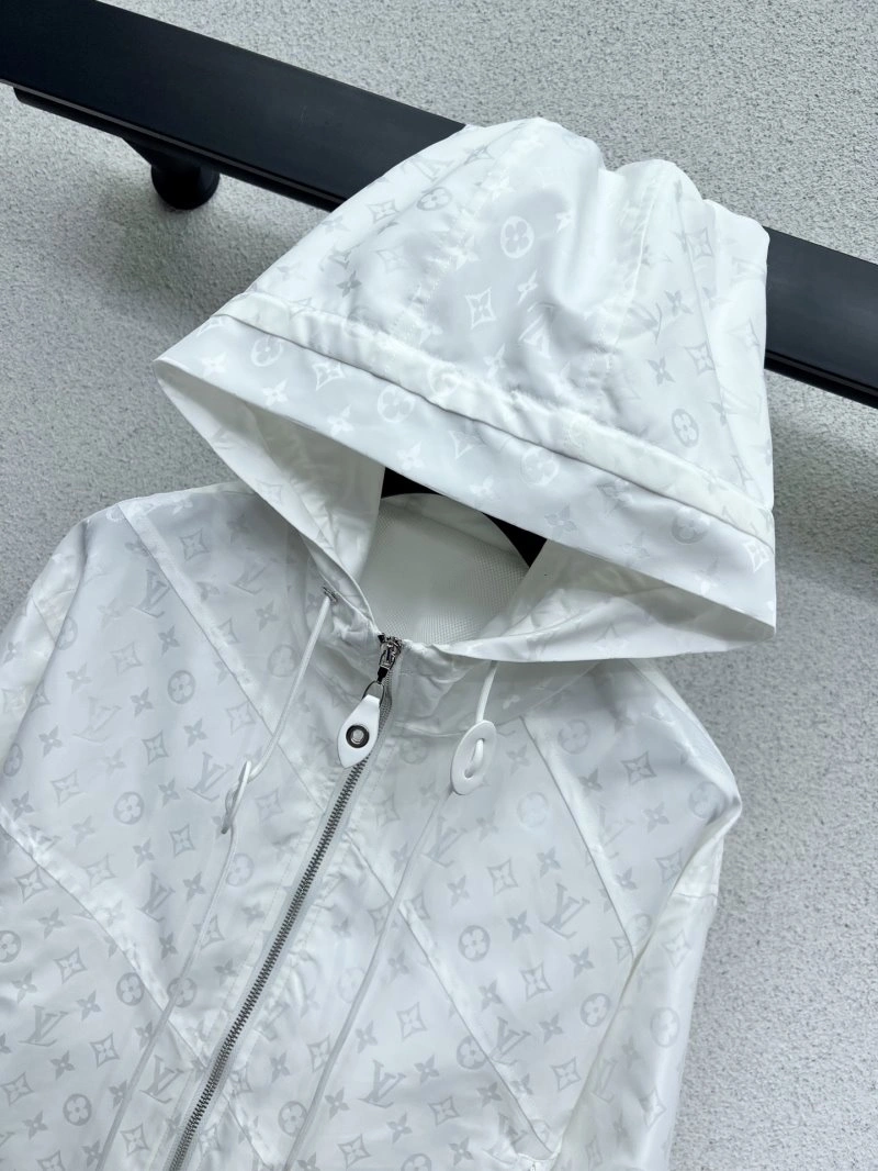 Inexpensive Louis Vuitton Outwear