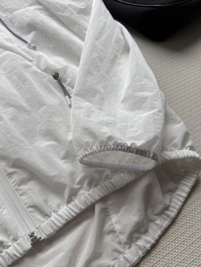 Inexpensive Louis Vuitton Outwear
