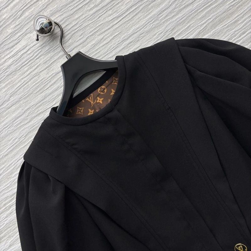 Top match Louis Vuitton Outwear