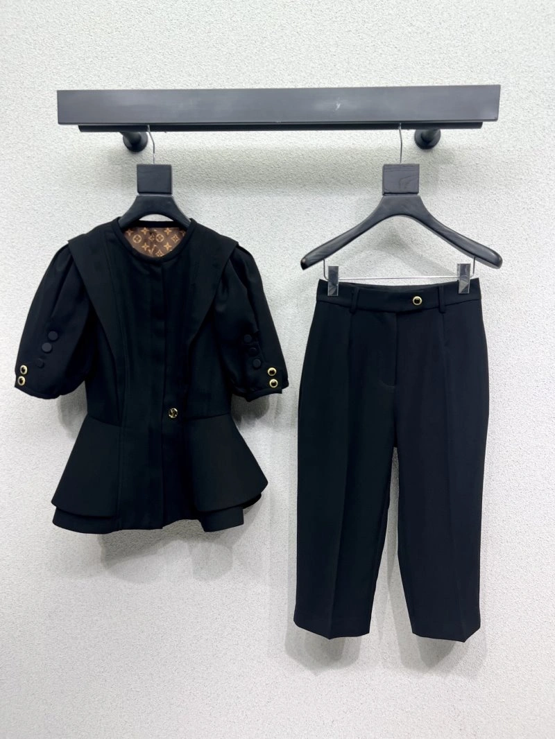 Louis Vuitton Outwear