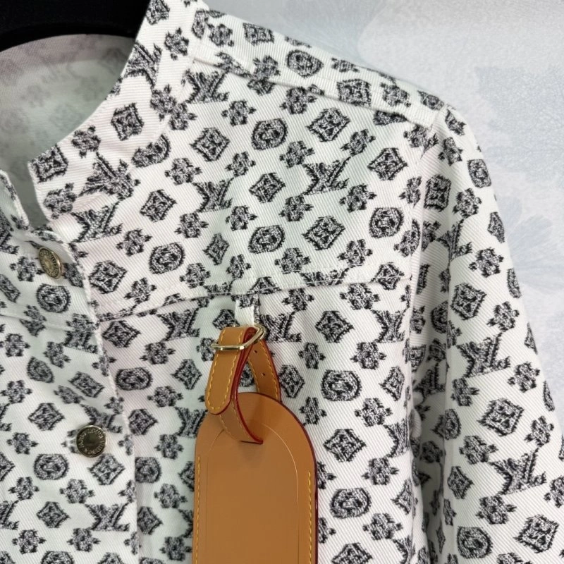 Low-cost Louis Vuitton Outwear