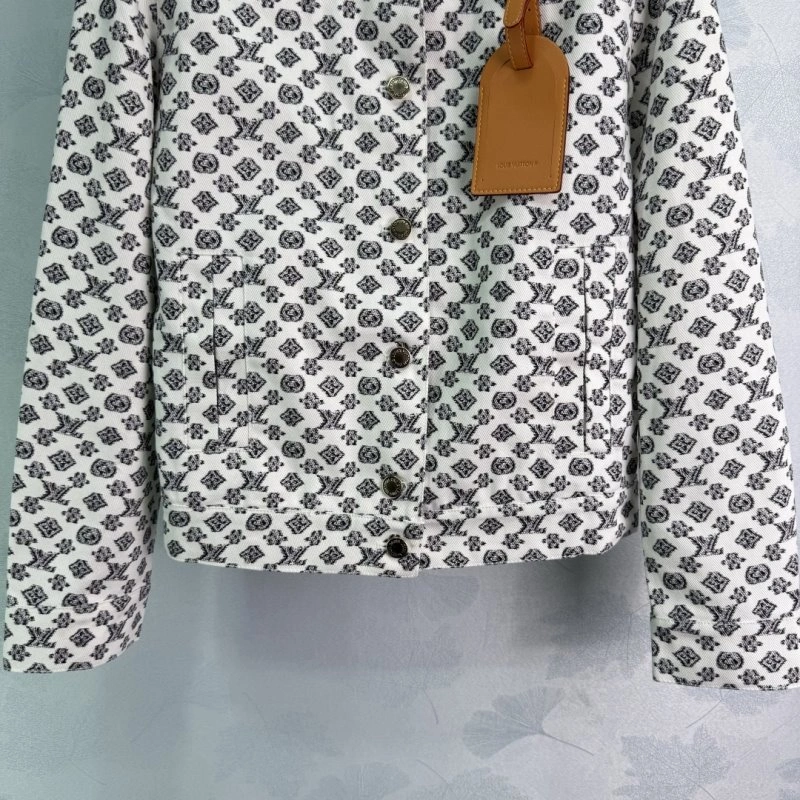 Low-cost Louis Vuitton Outwear