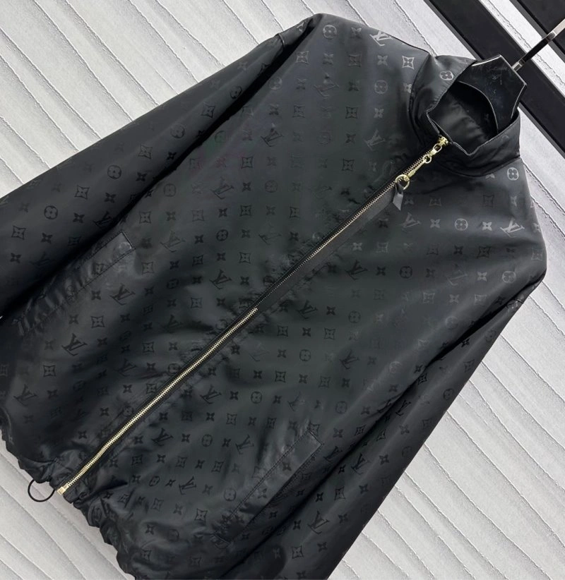 Mirror quality Louis Vuitton Outwear