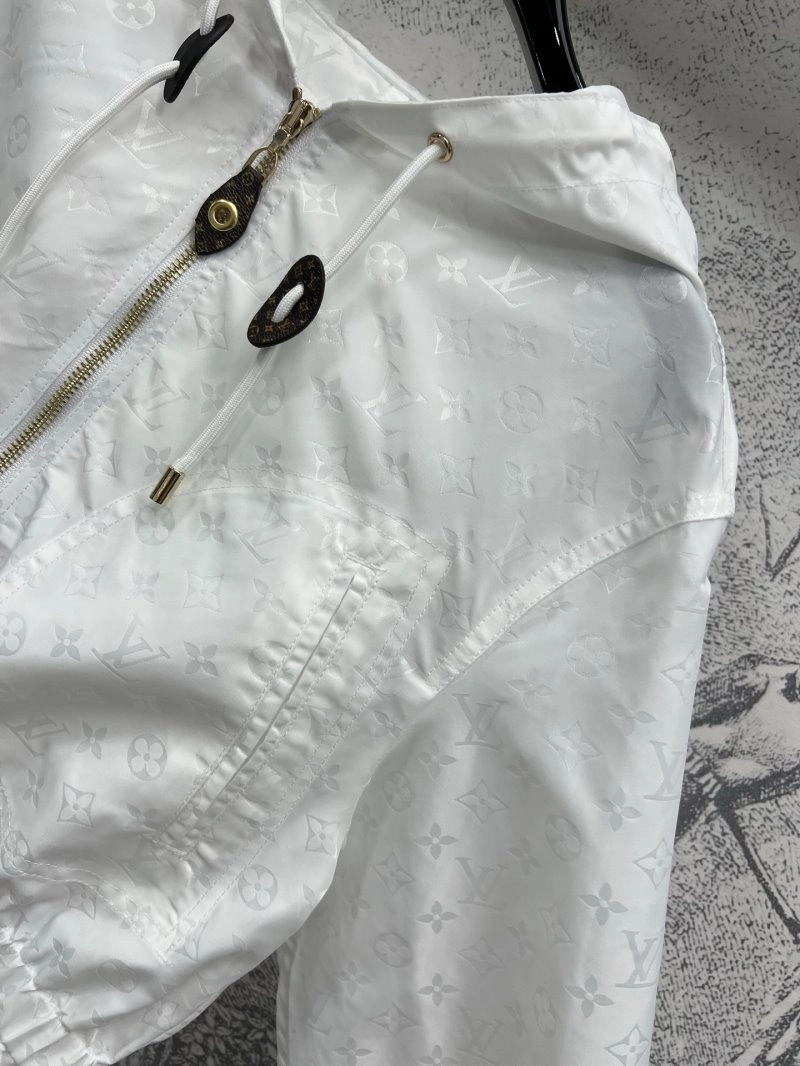 Real Louis Vuitton Outwear