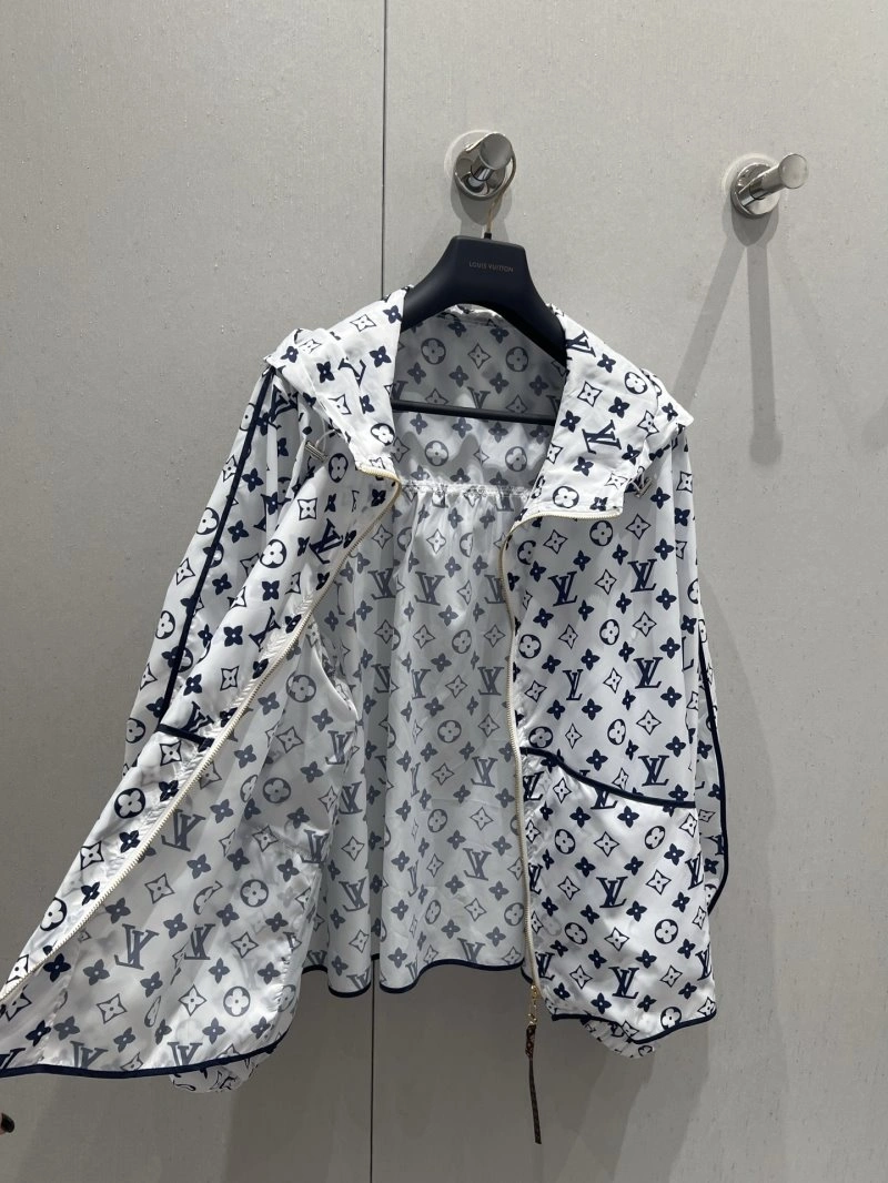 Real Louis Vuitton Outwear