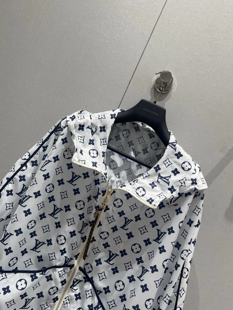 Real Louis Vuitton Outwear