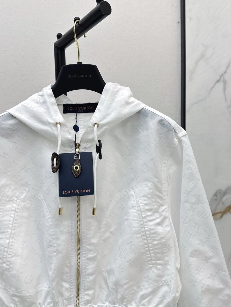 High accuracy Louis Vuitton Outwear