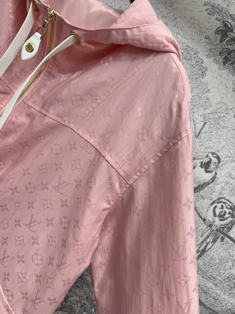Legit Louis Vuitton Outwear