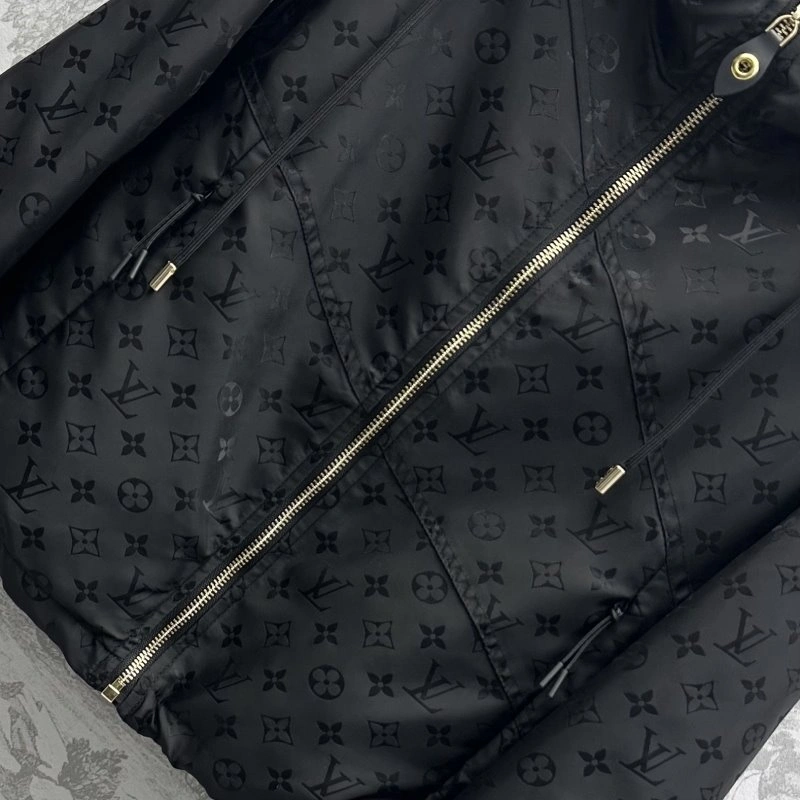 Bargain Louis Vuitton Outwear