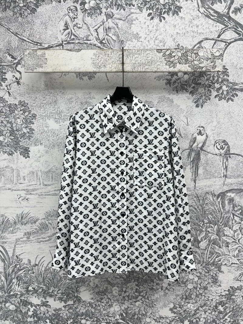 Louis Vuitton Outwear