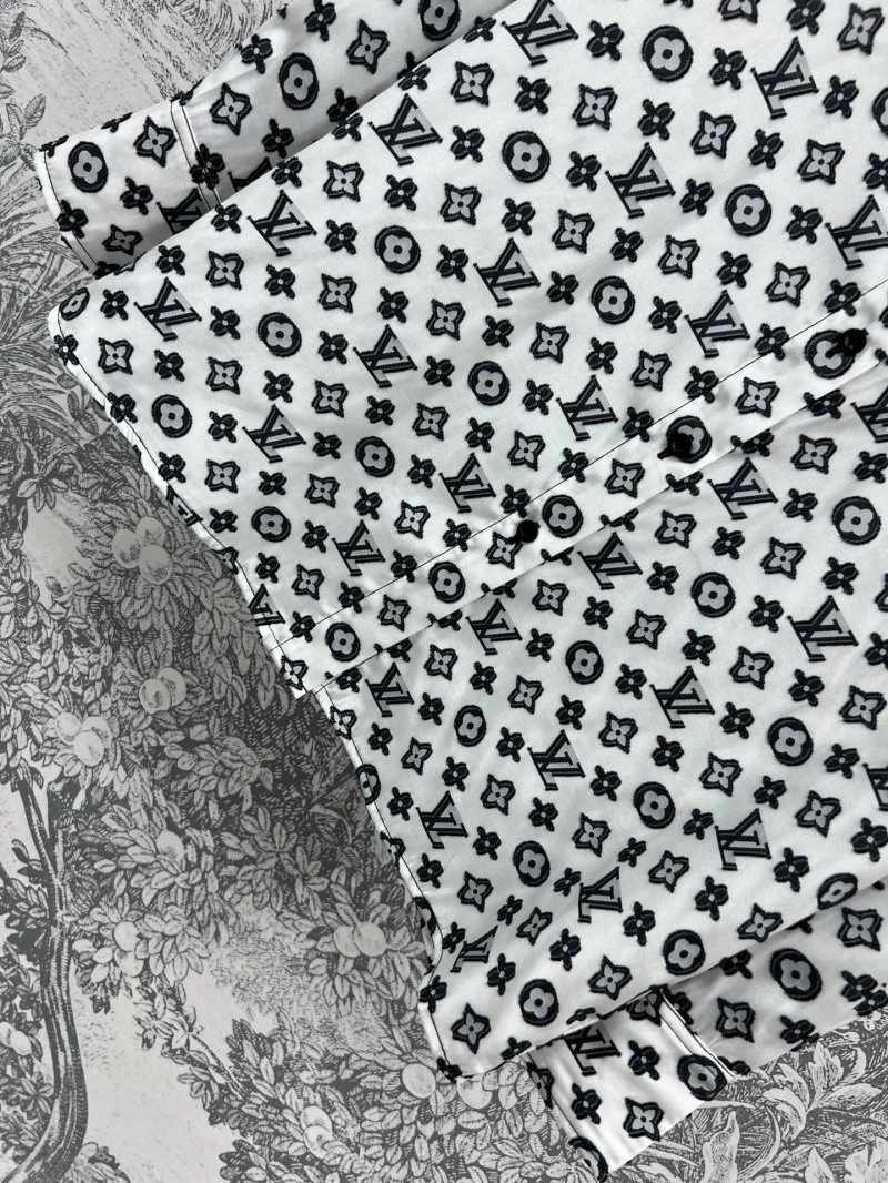 Economical Louis Vuitton Outwear