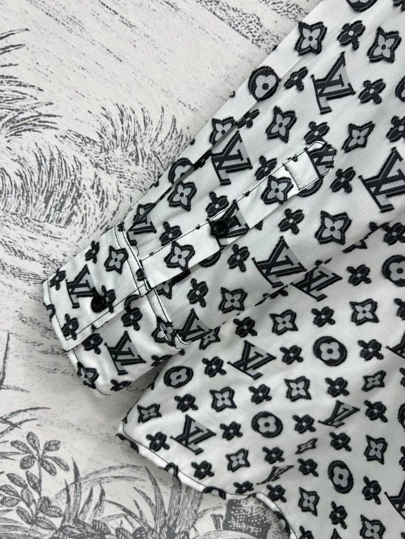 Economical Louis Vuitton Outwear