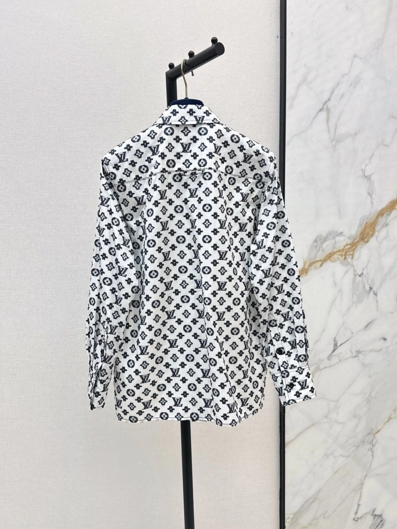 Exact replica Louis Vuitton Outwear