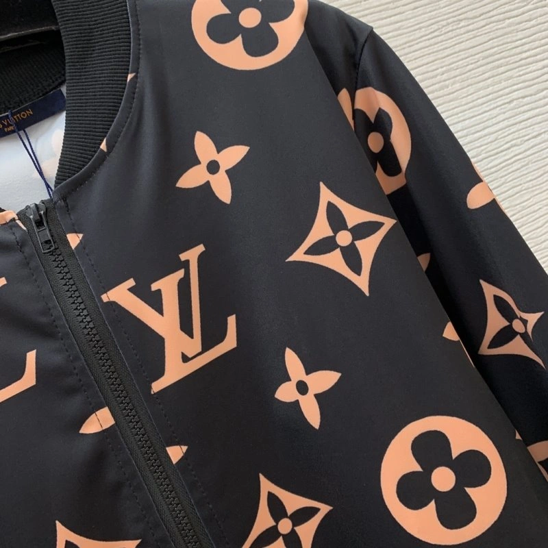 Real Louis Vuitton Outwear
