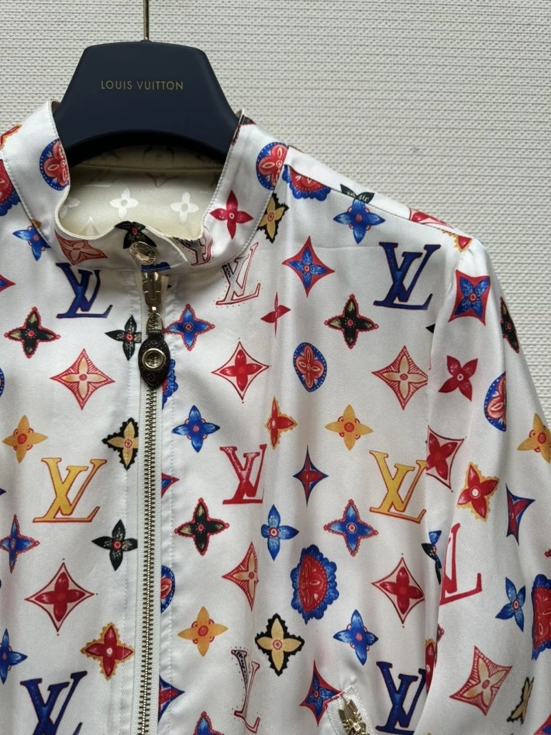 Bargain Louis Vuitton Outwear
