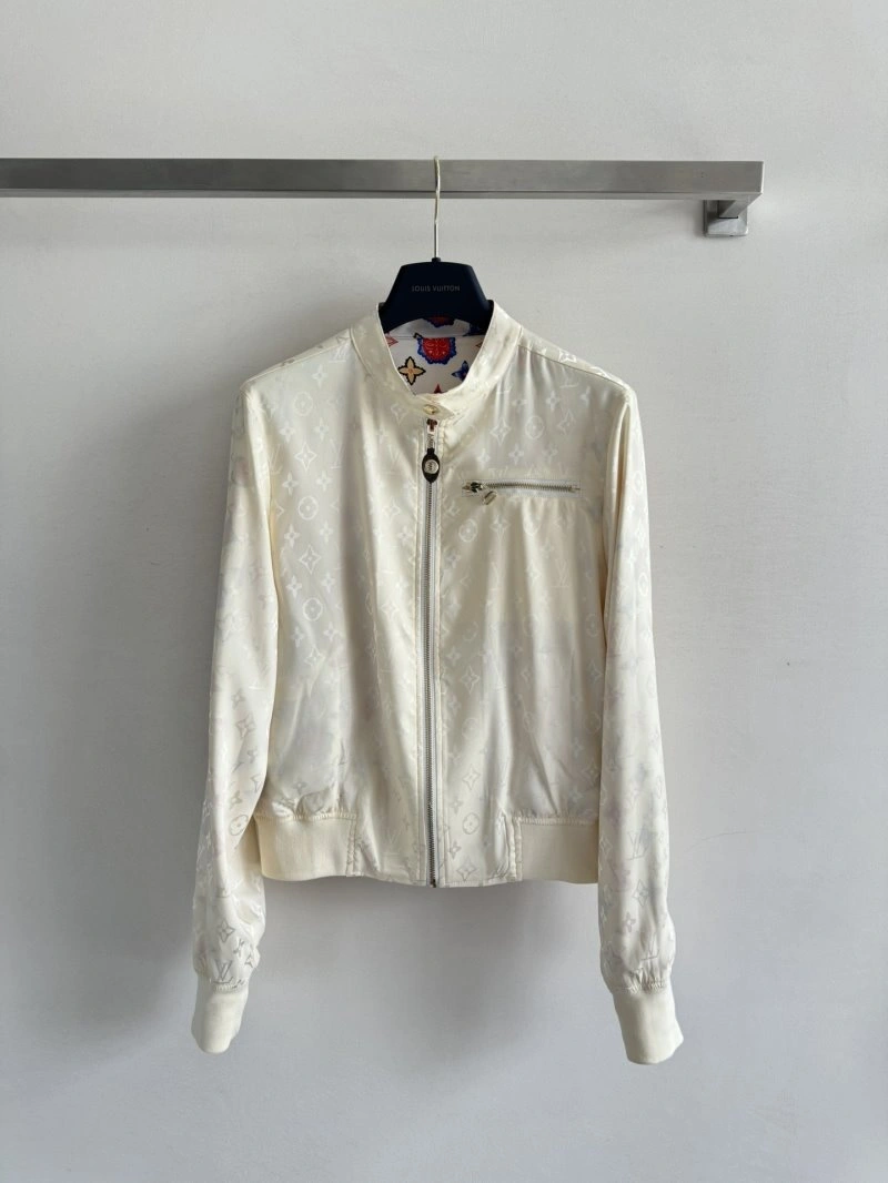 Bargain Louis Vuitton Outwear