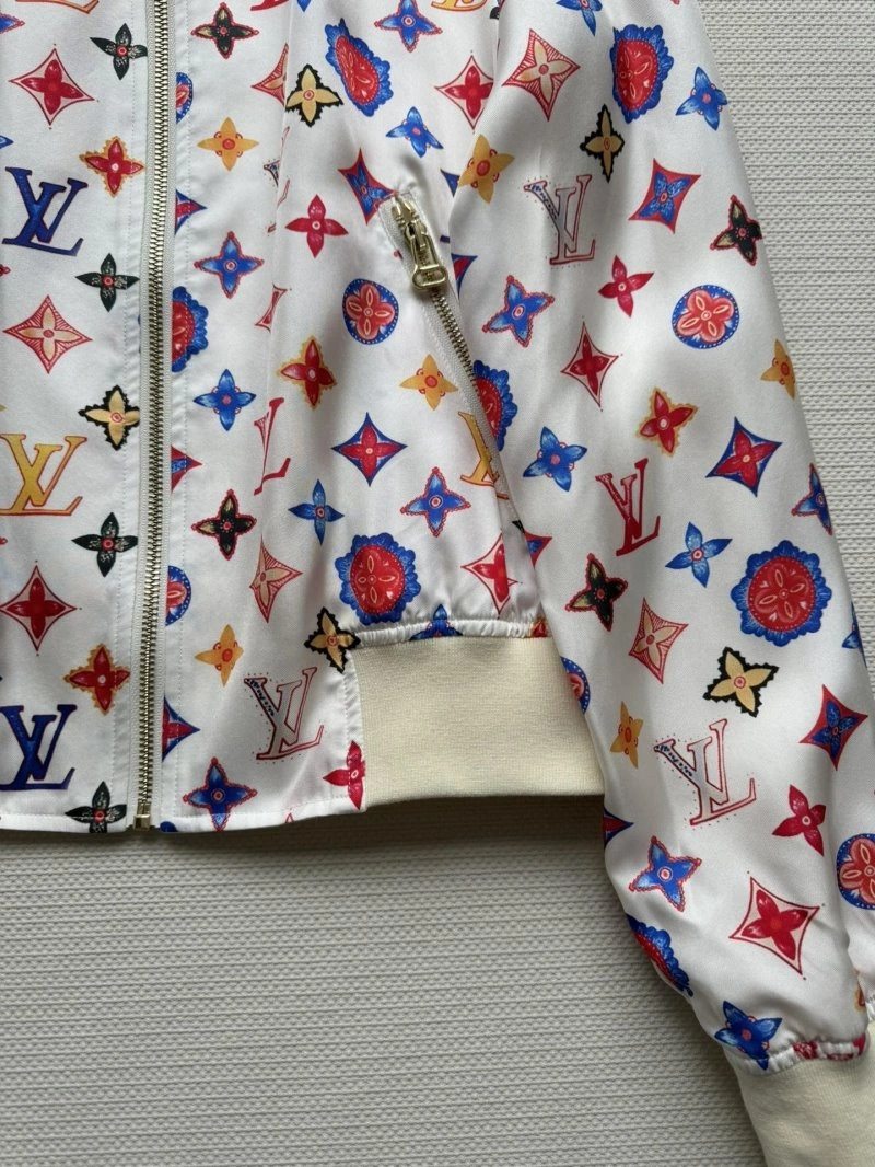 Bargain Louis Vuitton Outwear