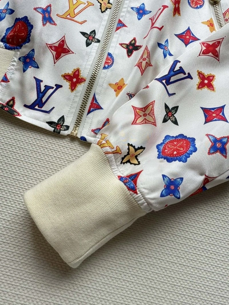Bargain Louis Vuitton Outwear