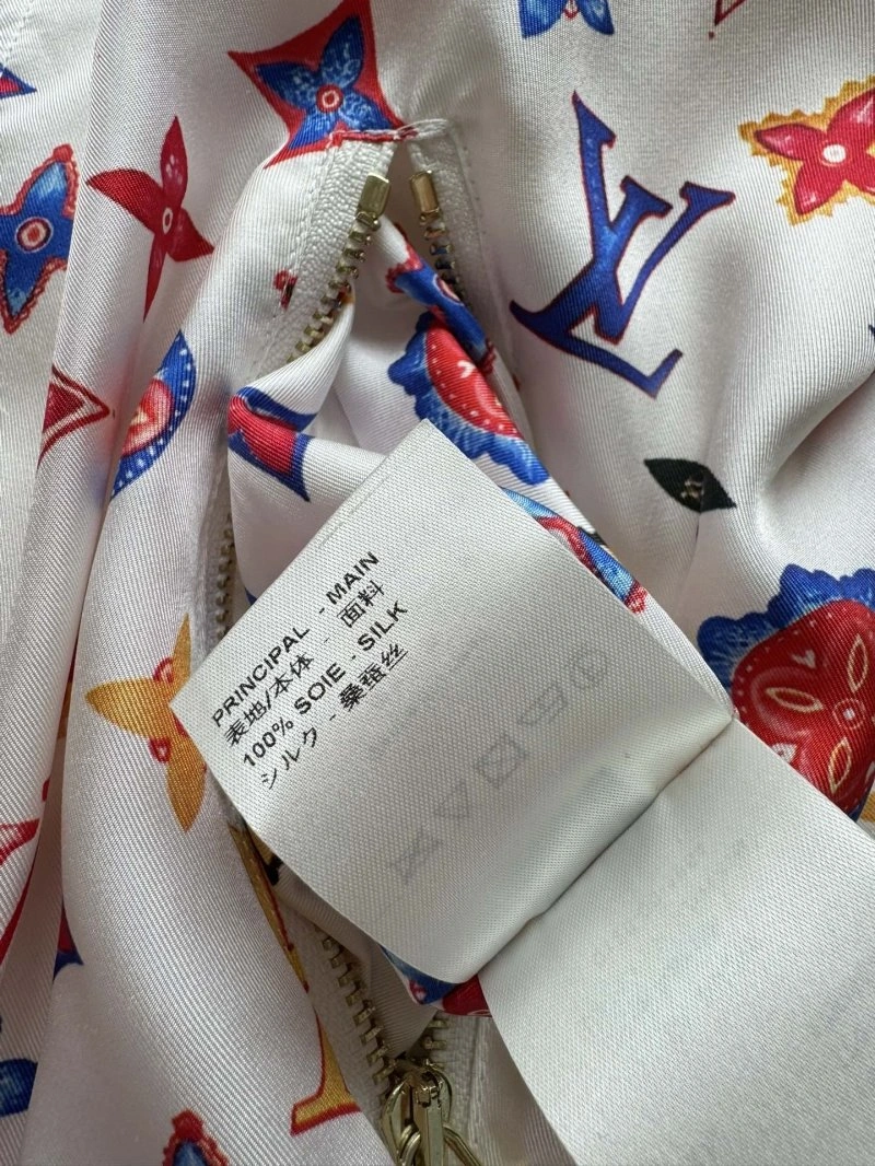 Bargain Louis Vuitton Outwear