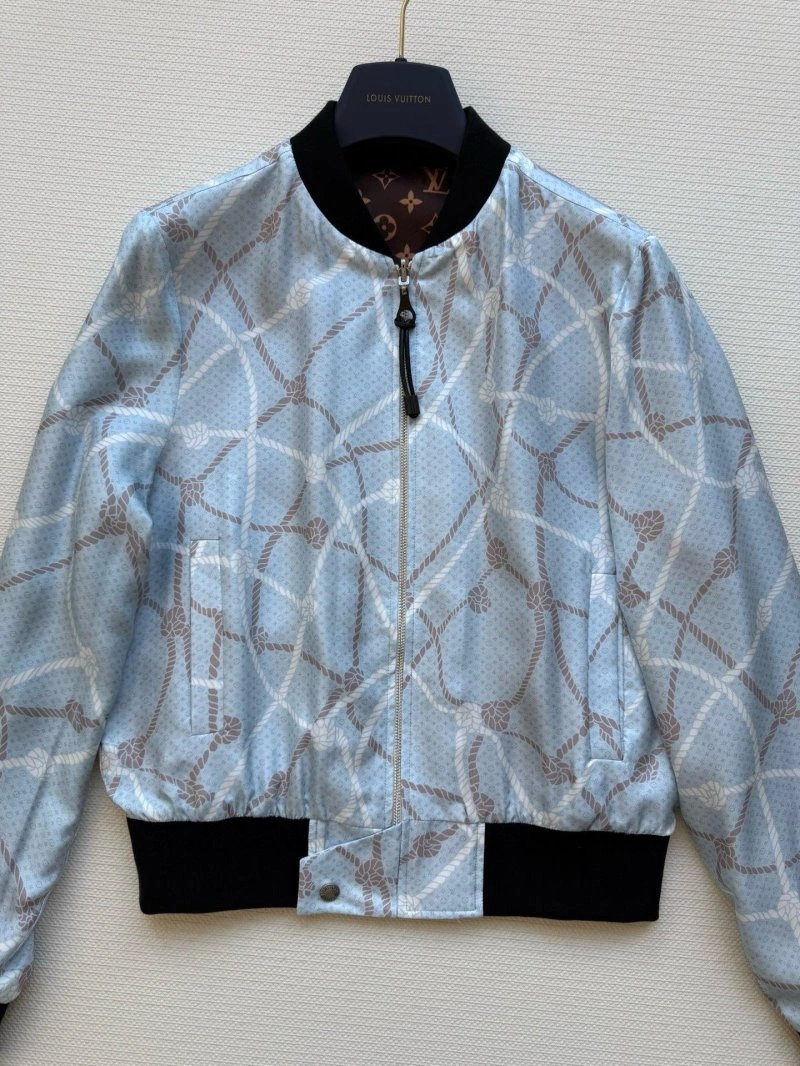 Official Louis Vuitton Outwear