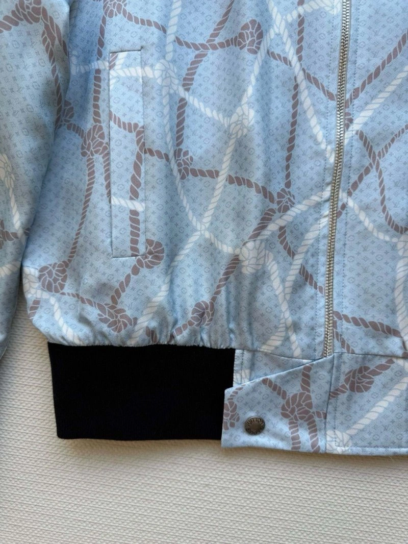 Official Louis Vuitton Outwear