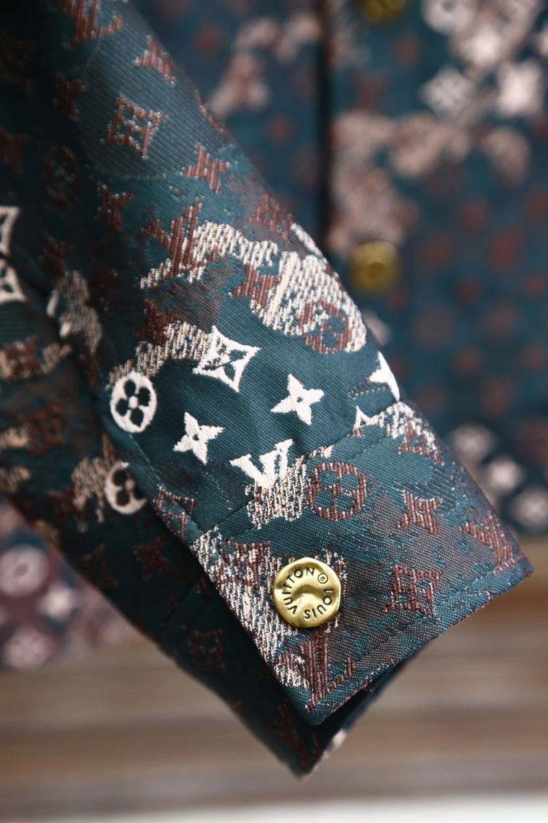 Low-cost Louis Vuitton Outwear