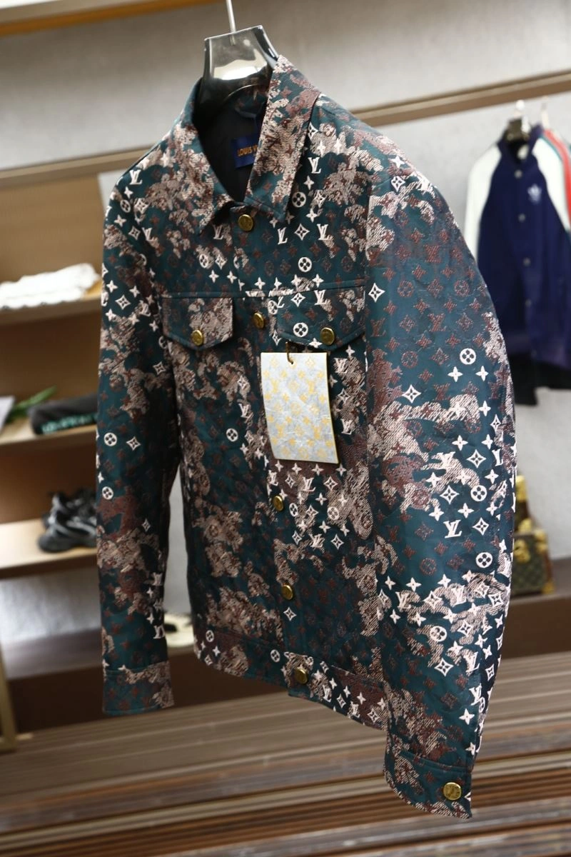 Low-cost Louis Vuitton Outwear