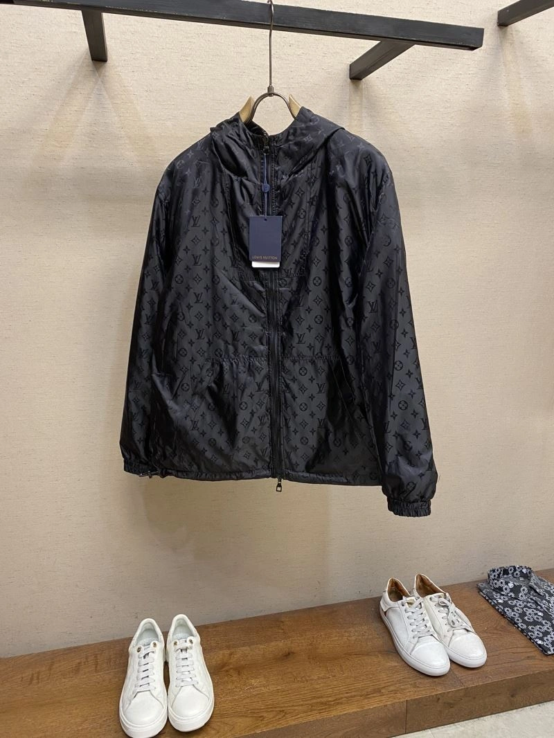 Top match Louis Vuitton Outwear