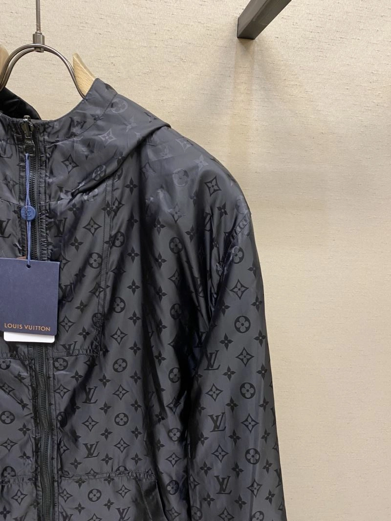 Top match Louis Vuitton Outwear