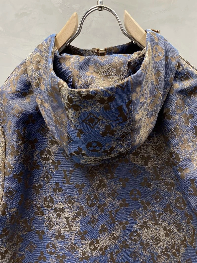 Accurate model Louis Vuitton Outwear