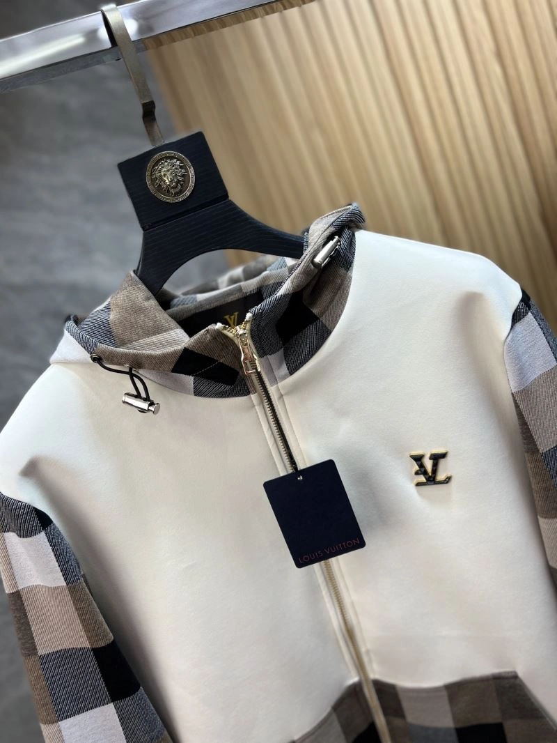 Accurate model Louis Vuitton Outwear