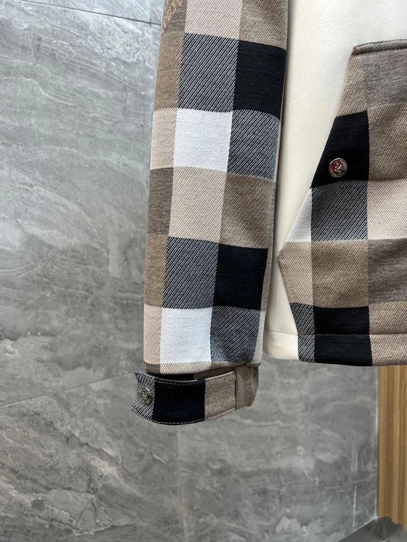 Accurate model Louis Vuitton Outwear