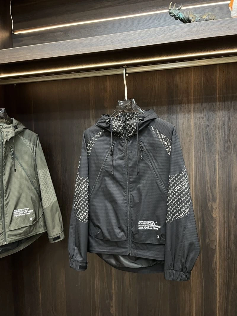 High fidelity Louis Vuitton Outwear