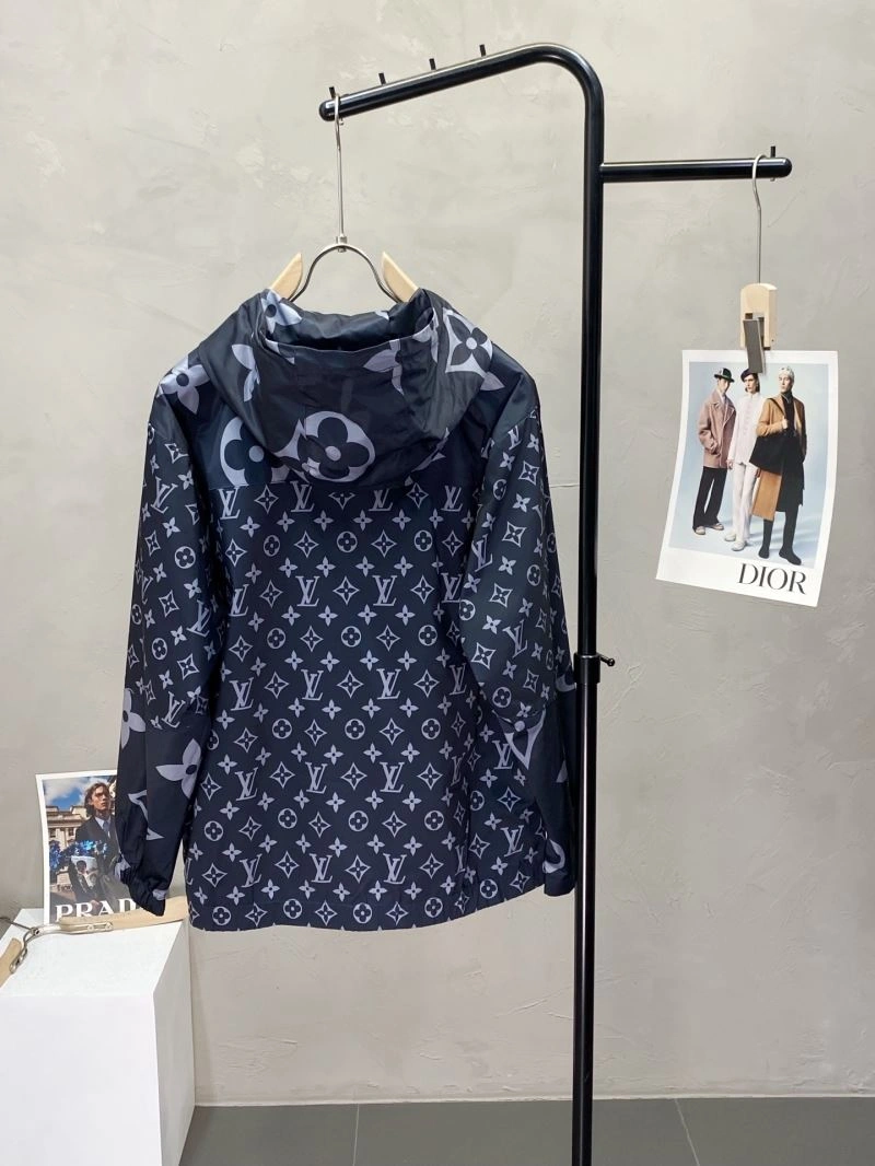 Low-cost Louis Vuitton Outwear