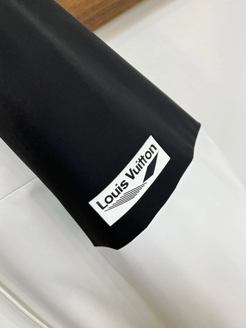 Exact replica Louis Vuitton Outwear
