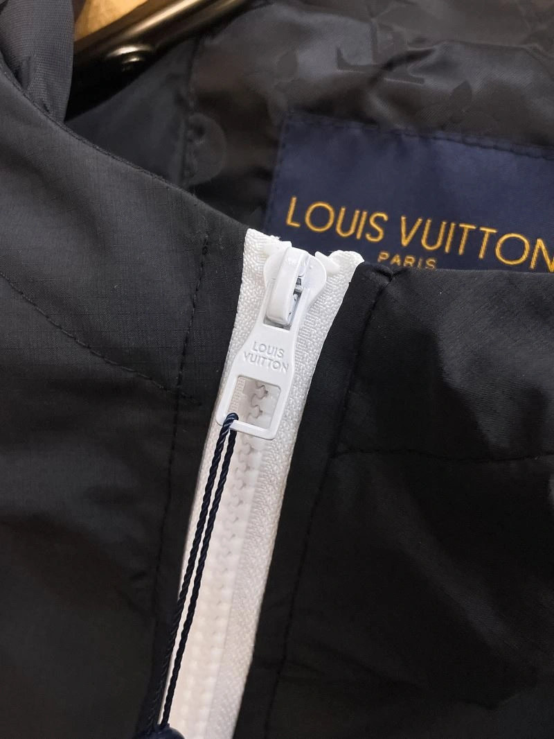 Real Louis Vuitton Outwear