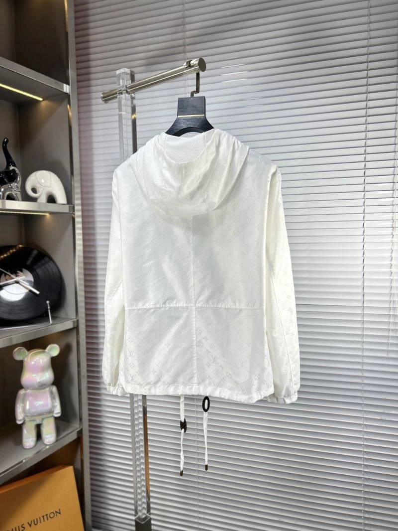 High accuracy Louis Vuitton Outwear