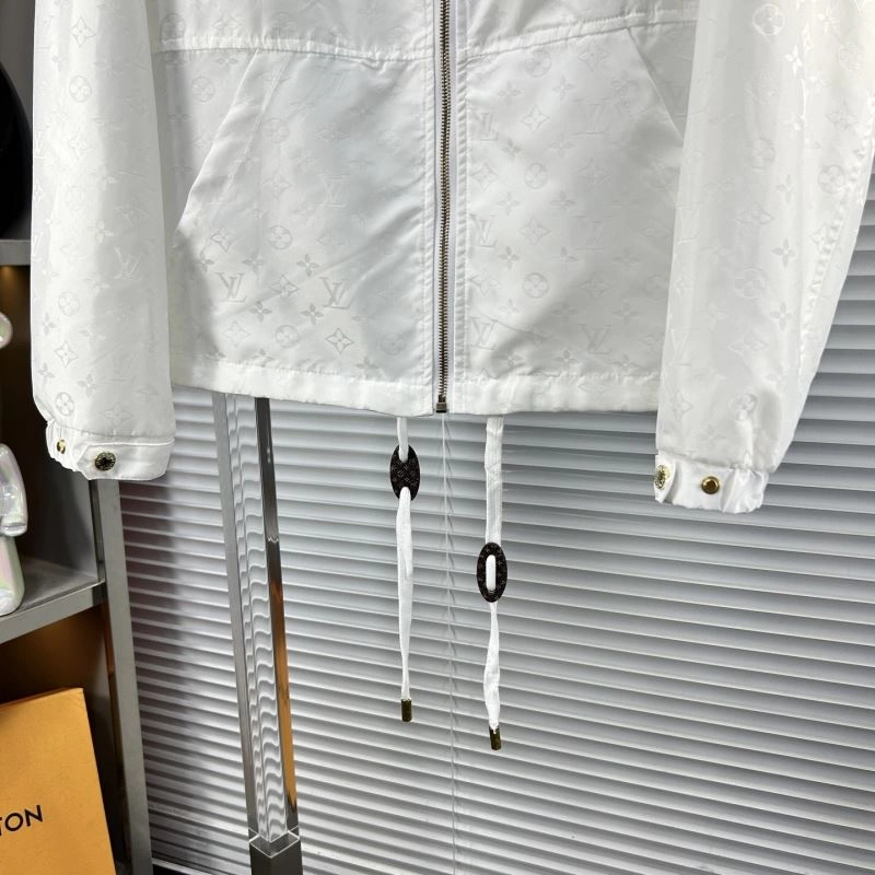 High accuracy Louis Vuitton Outwear