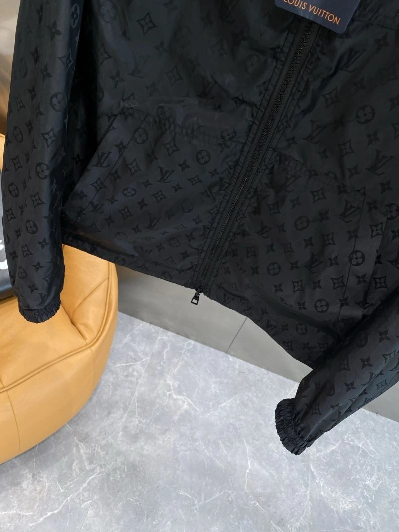 Real Louis Vuitton Outwear