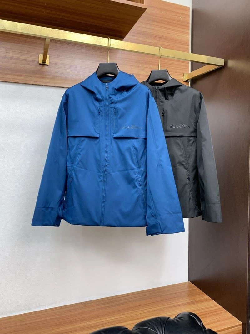 Official Louis Vuitton Outwear