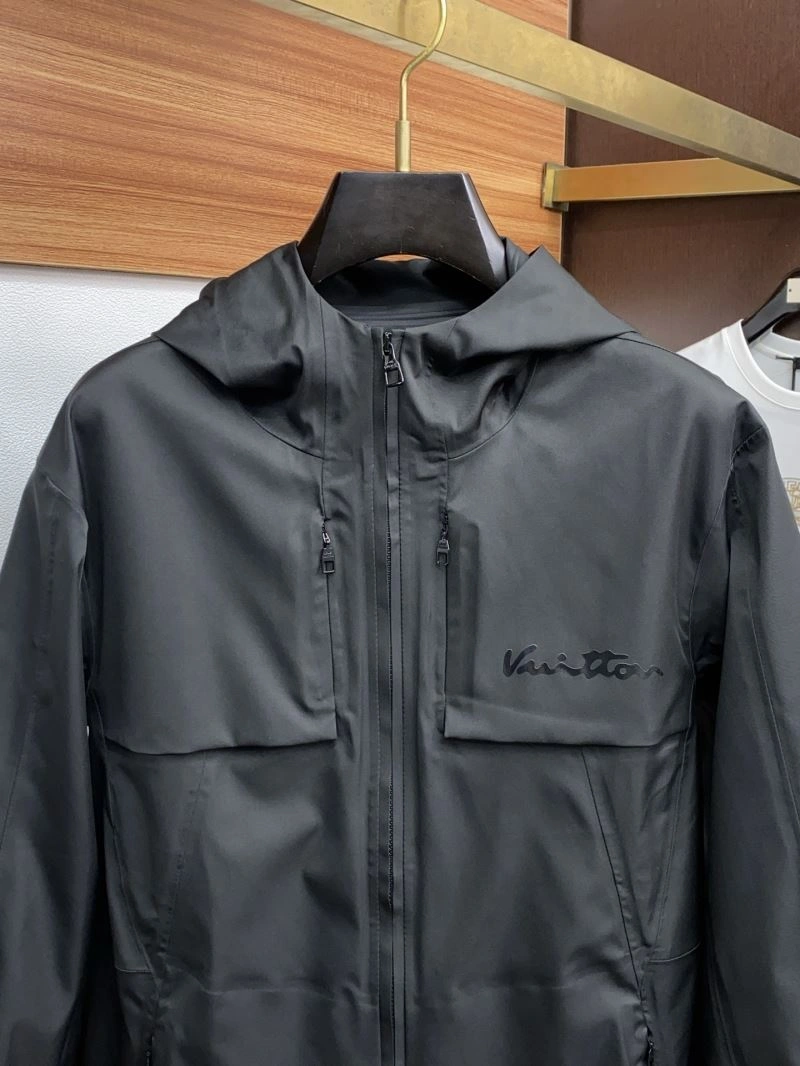 Official Louis Vuitton Outwear