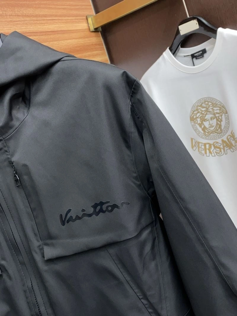 Official Louis Vuitton Outwear