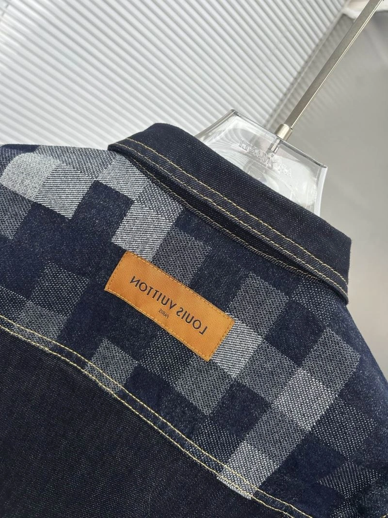 Bargain Louis Vuitton Outwear