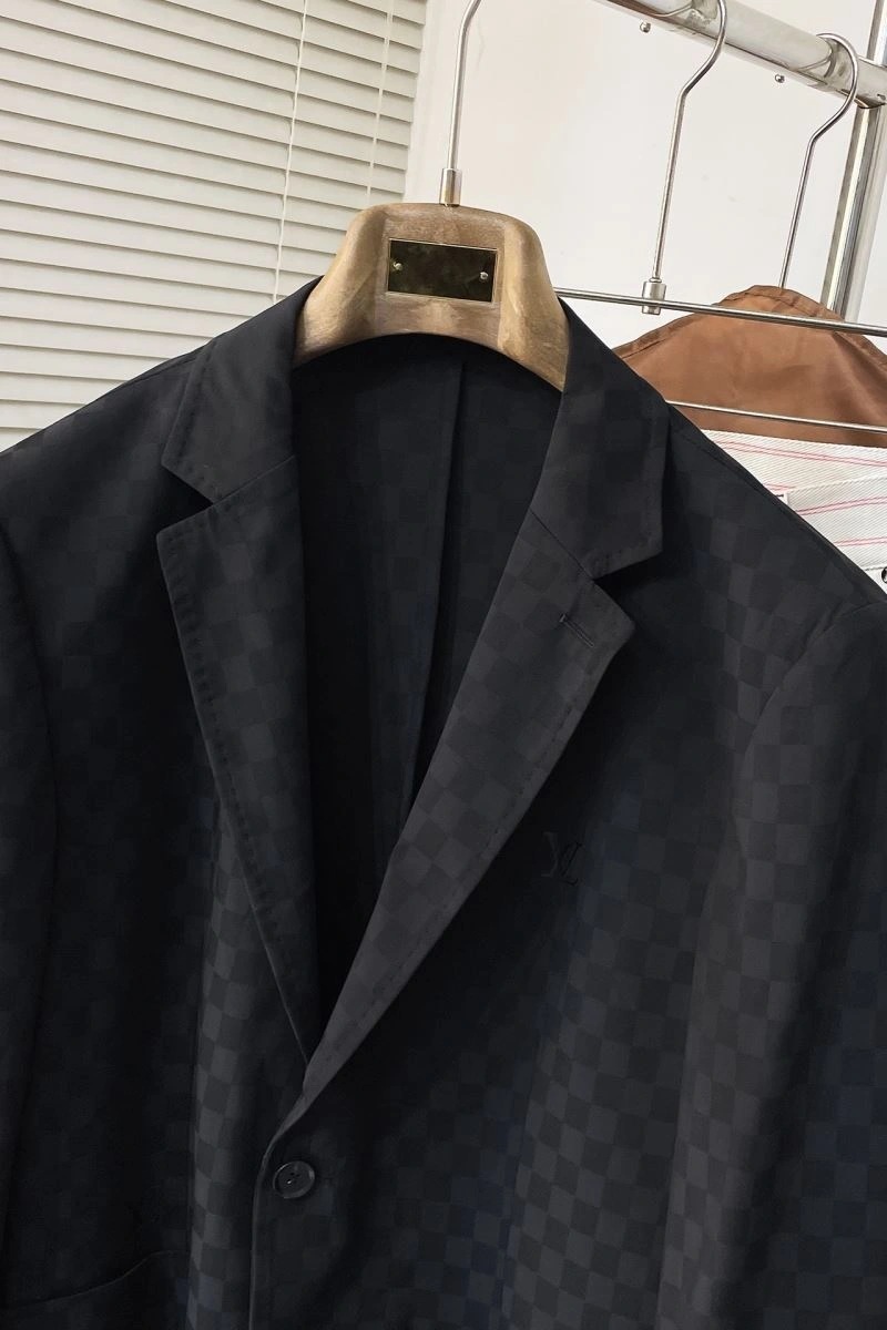 Discounted Louis Vuitton Outwear