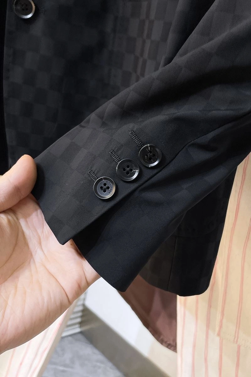 Discounted Louis Vuitton Outwear